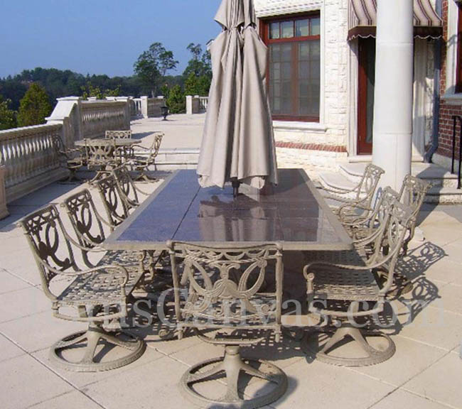 Custom Outdoor Table Covers